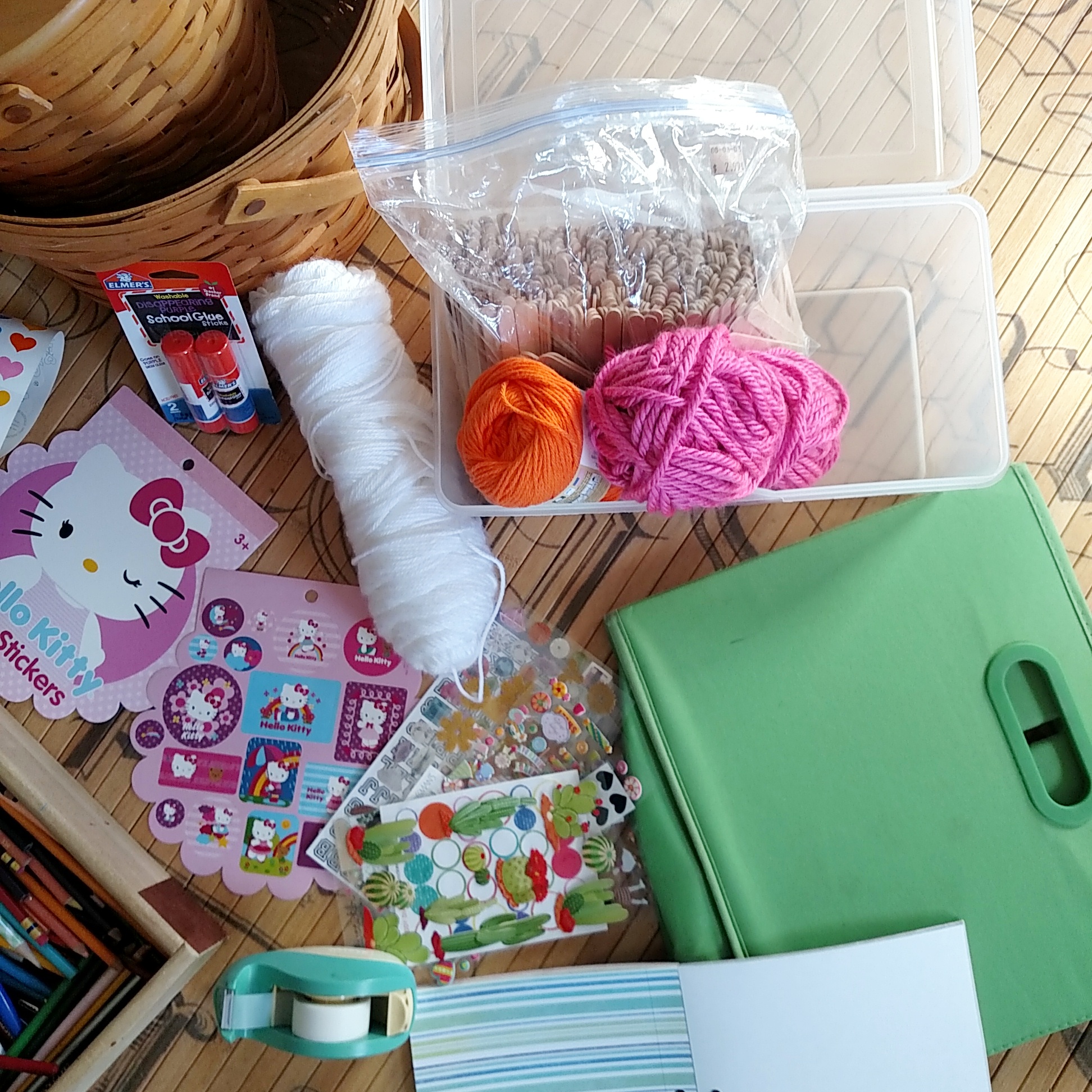 Ten Craft Items To Keep Around For Kiddos ⋆ A Delightful Glow