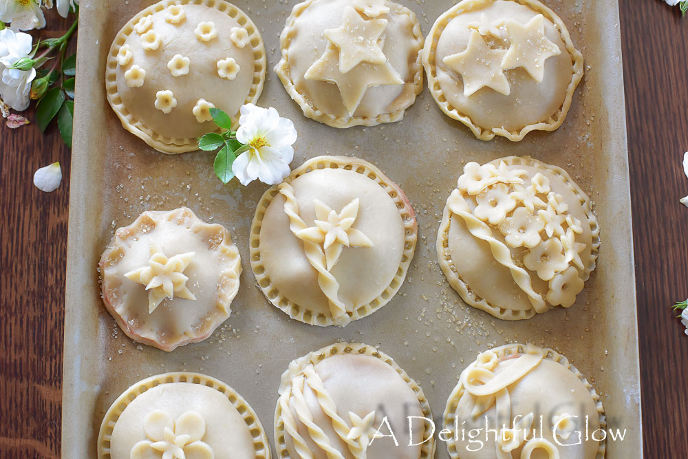 Flowered Handpies ⋆ A Delightful Glow